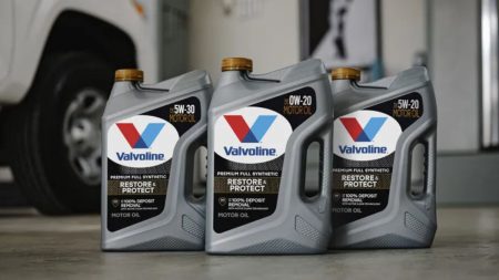 5 Trusted Motor Oils That Are Made In The United States - (January 2026)